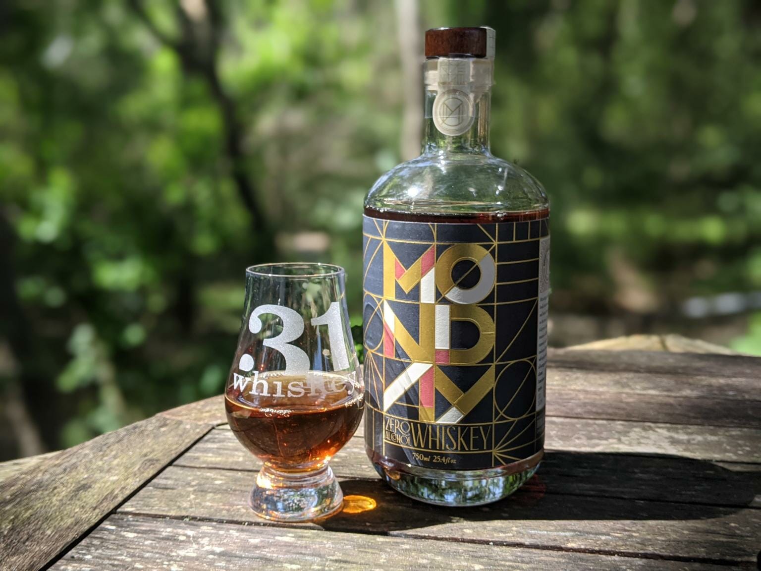 Whiskey Review: Monday Zero Alcohol Whiskey – Thirty-One Whiskey