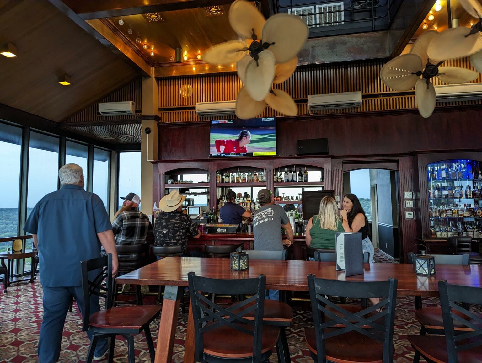 Review: Leaf & Barrel at the Tanglewood Resort – Thirty-One Whiskey