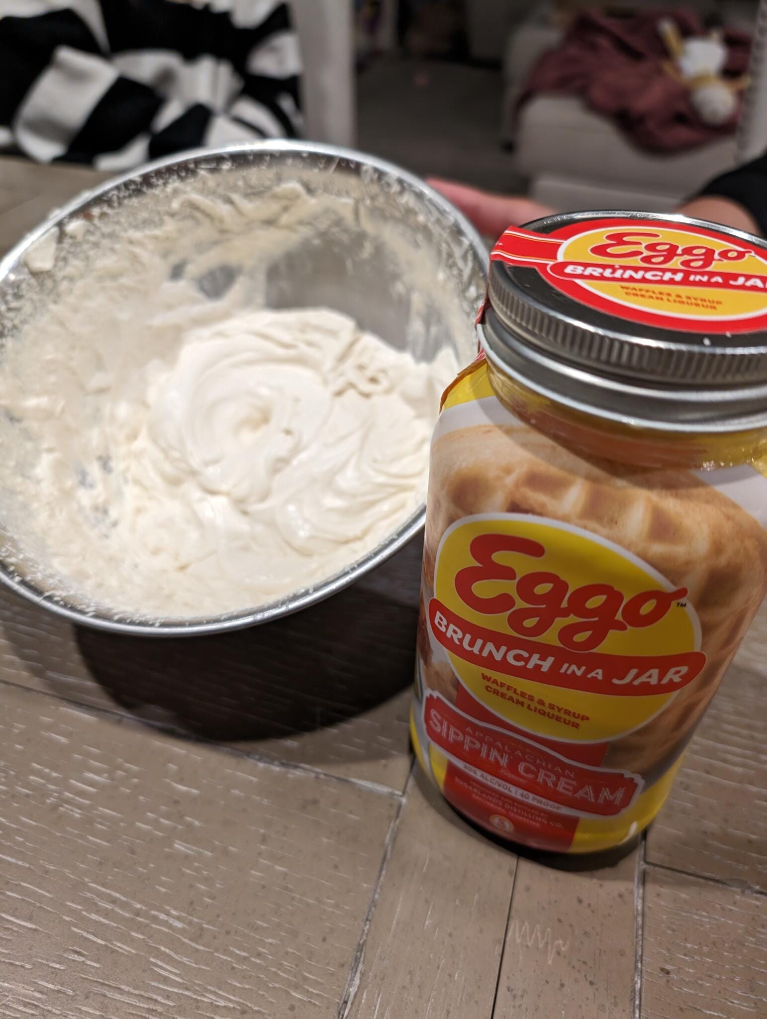 Review: Eggo Brunch in a Jar Waffles & Syrup Sippin’ Cream – Thirty-One ...