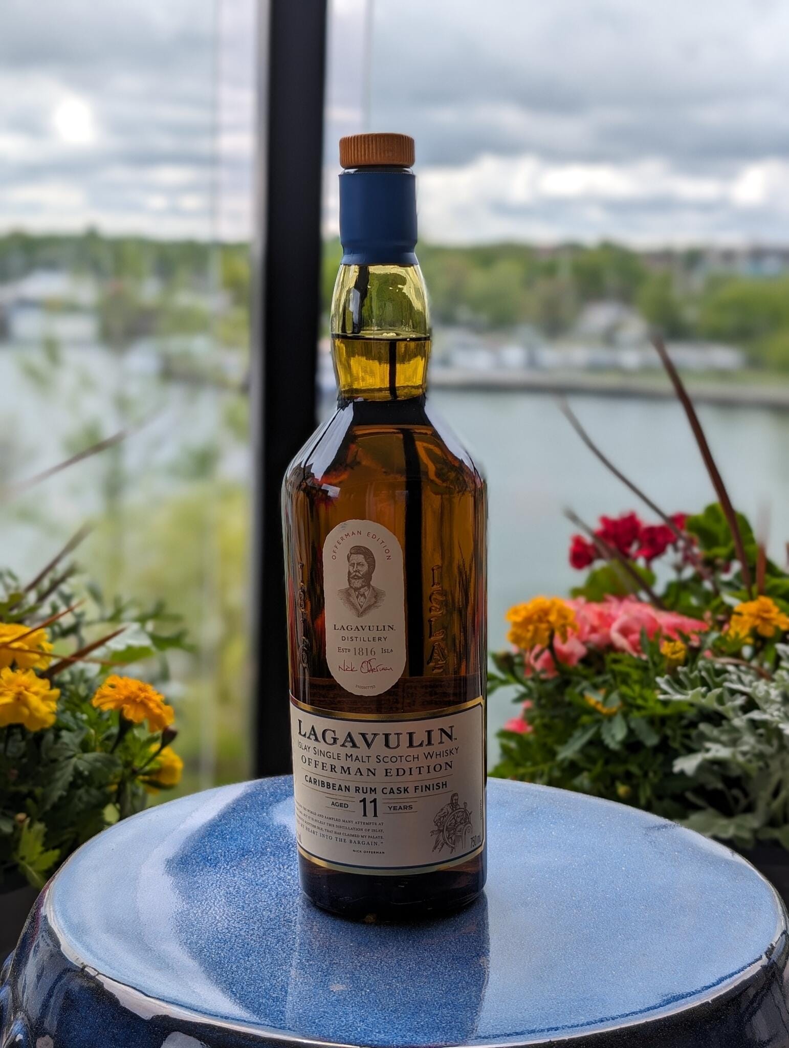Whisky Review: Lagavulin Offerman Edition Caribbean Rum Cask Finish ...